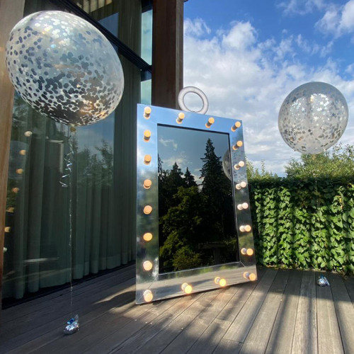 Аренда селфи-зеркала для мероприятия в Москве | ПРО-Интерактив